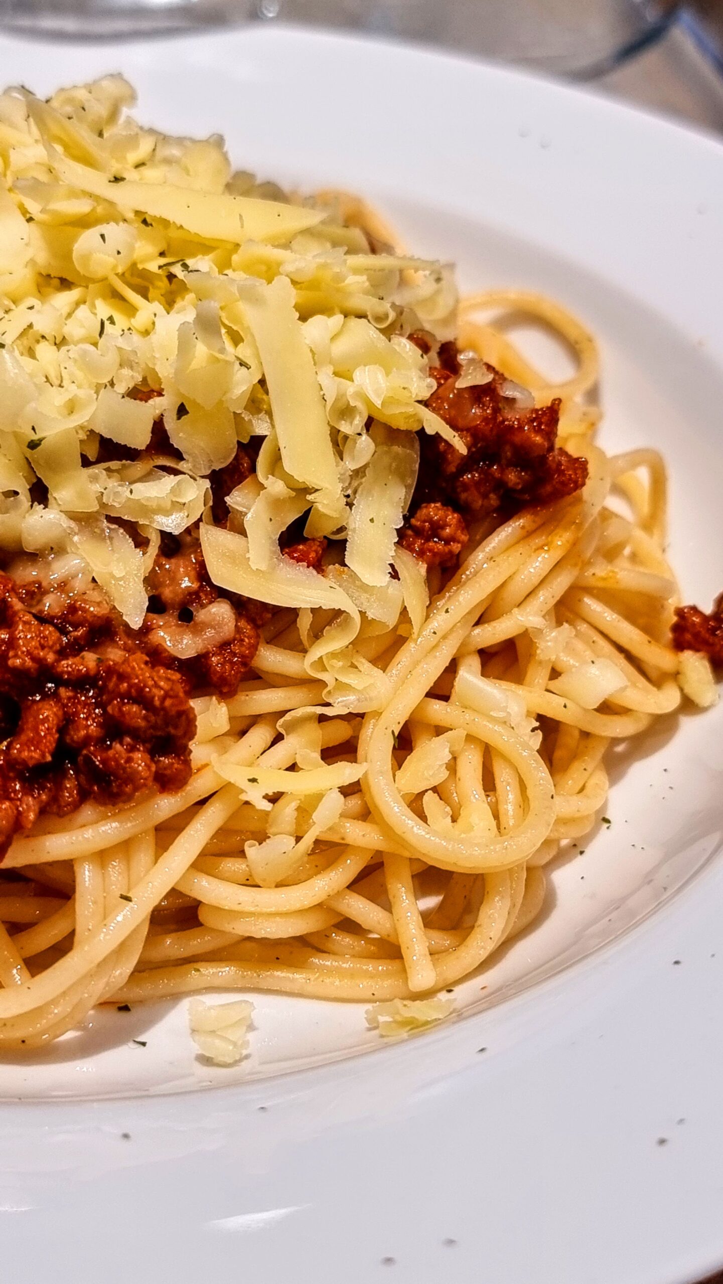 Spaghetti Bolognese – PEACH AND PLATE